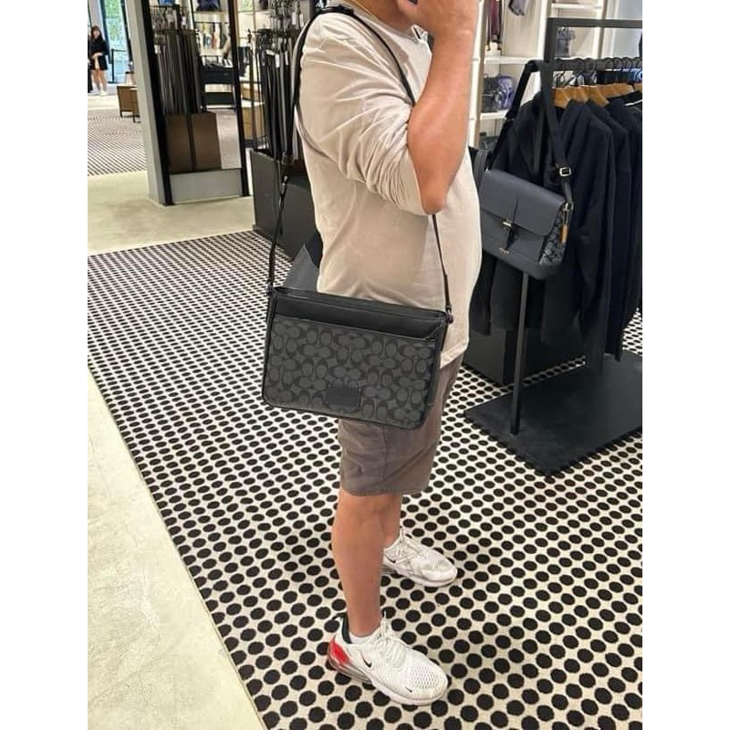 พร้อมส่ง 🔺Coach CH078 District Crossbody In Signature 🔺สี/Charcoal ...