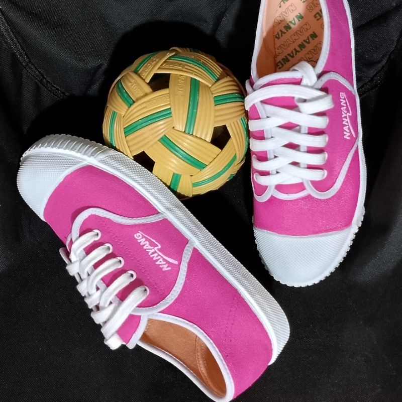 รองเท้านันยางเพ้นท์สี ชมพู Nanyang Custom paint Pink | Shopee Thailand