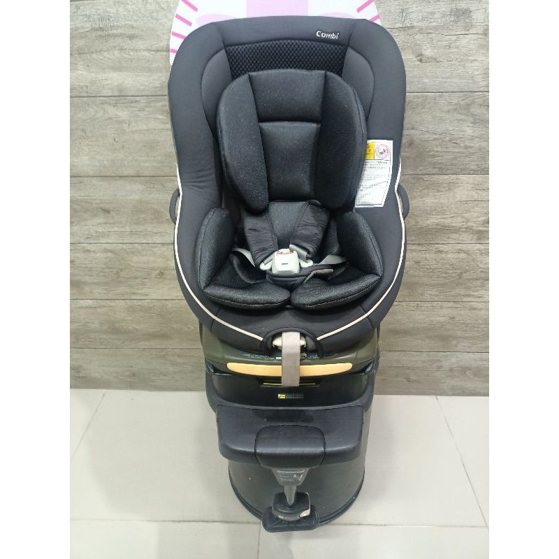 คาร์ซีทเด็กมือสอง Combi รุ่น Luxtia Turn Eg(White Label)สีดำหลุย | Shopee Thailand