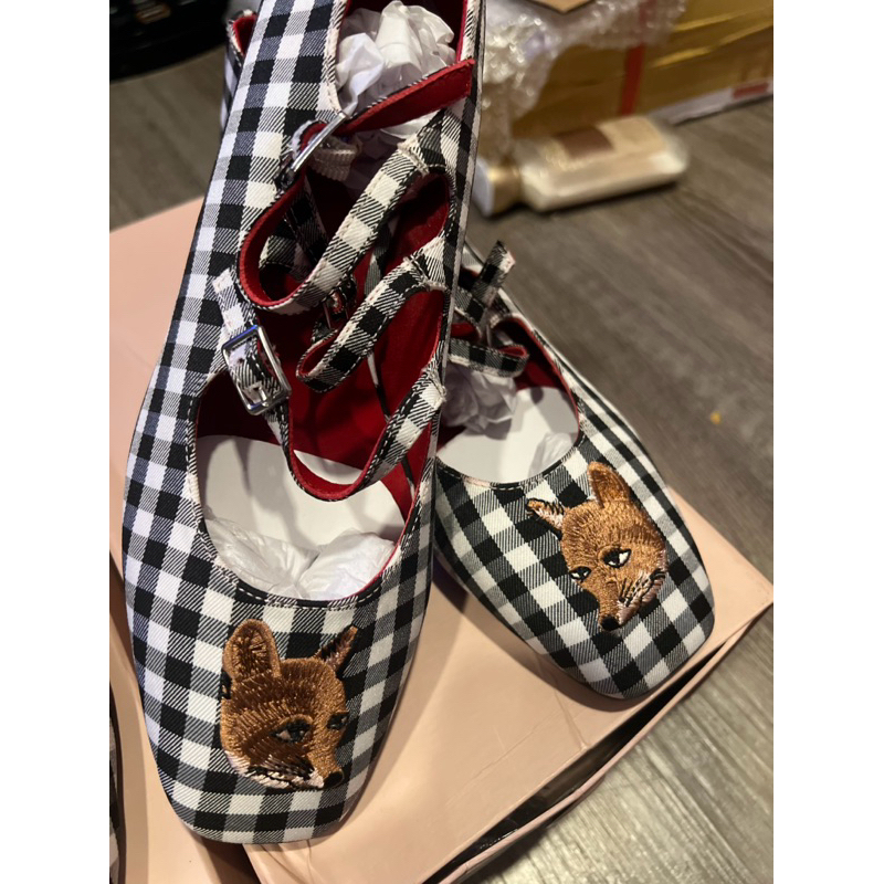 o&b แมรี่เจนPloychava | Shopee Thailand