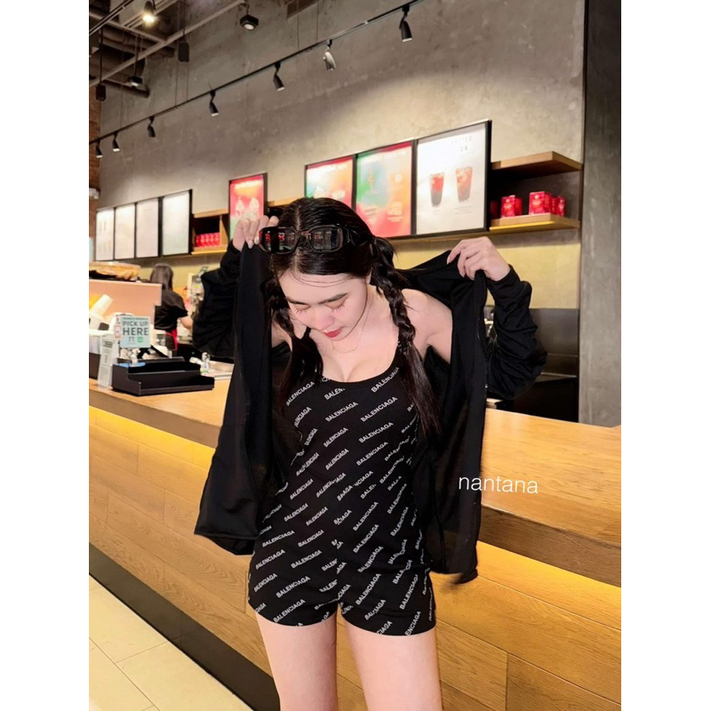 Phapassz - Set จั้ม+เสื้อฮู้ดโอเวอร์ไซส์ บาเรนซิก้า หนาวแบบสาวแซ่บคร่า จั้มสูทบาเรนซิก้า แพท ...