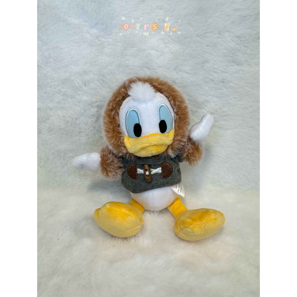พวงกุญแจโนัลดั๊ก | Donald Duck Keychain Winter Collection Disney store ...