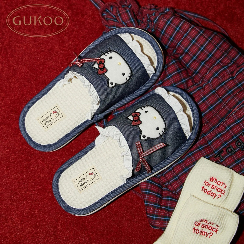 [ Pre-order ] รองเท้าแตะGUKOO X HELLO KITTY͟͟͞ ♡̶ แท้ | Shopee Thailand