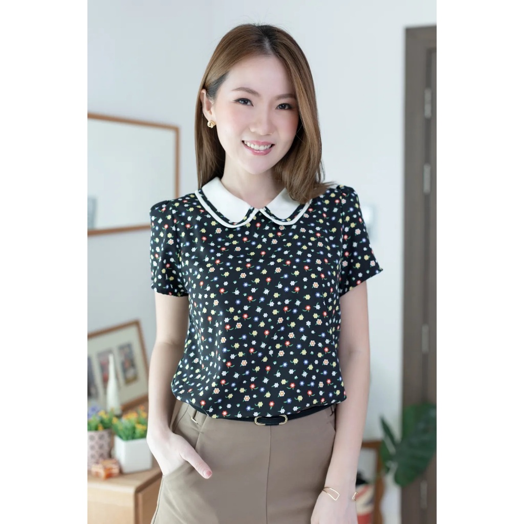 [สงกรานต์ส่งปกติ] Narinari : MT4101 Trimmed Peter Pan Collar Blouse เสื้อทำงานปกบัวผ้าพิมพ์ลาย ...