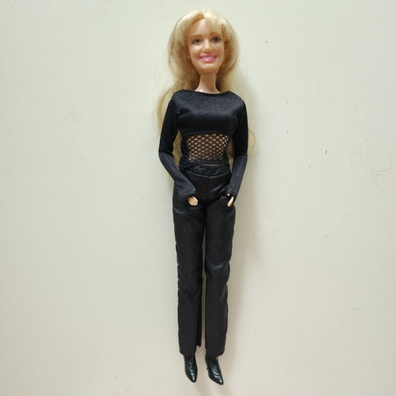 Barbie Hillary duff ชุดตรงรุ่น หน้าสวย | Shopee Thailand