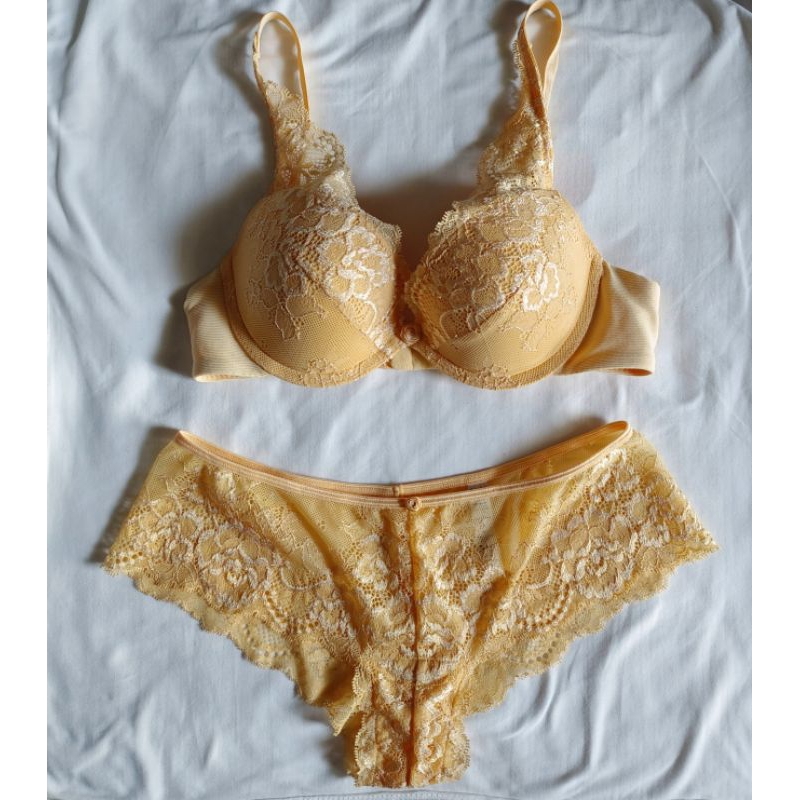 Annebra Set บราลูกไม้+กกน. มือ2 | Shopee Thailand
