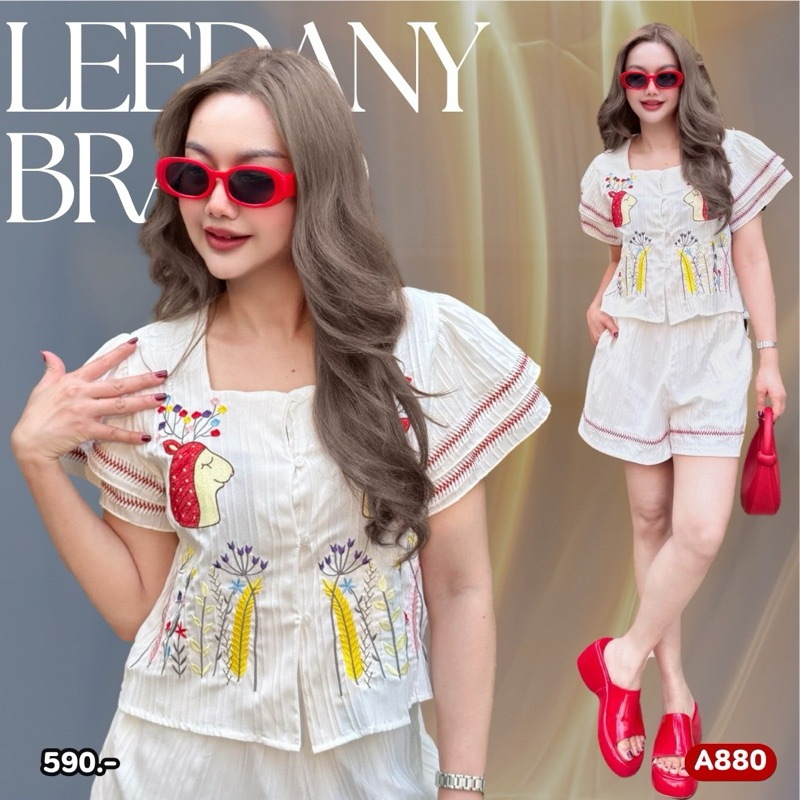 A880 ชุดเซตเสื้อ+กางเกงขาสั้นสีขาว ปักลายกวาง | Shopee Thailand