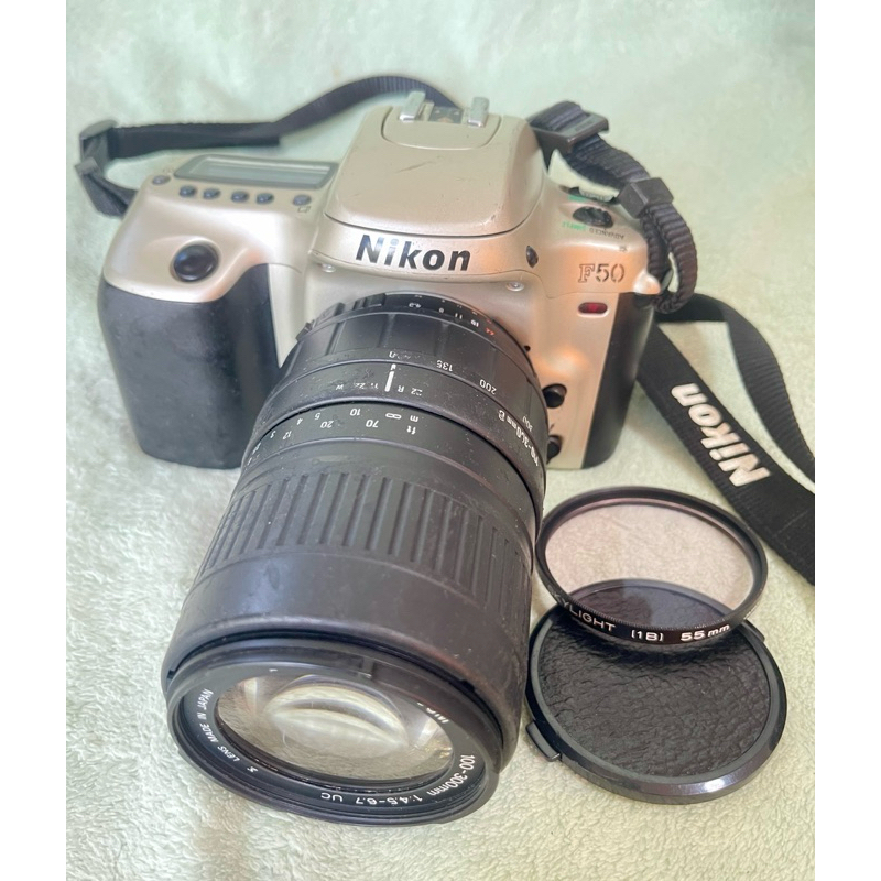กล้องฟิล์ม SLR Nikon F50 พร้อมเลนส์ Sigma zoom 100-300mm. f4.5 มือ2 ...