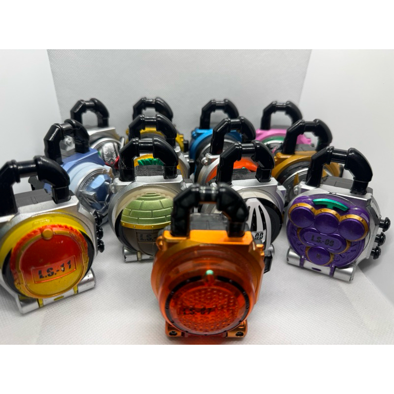 SG Lockseed รหัส c / v จากคาเมนไรเดอร์ไกมุ มือสอง | Shopee Thailand