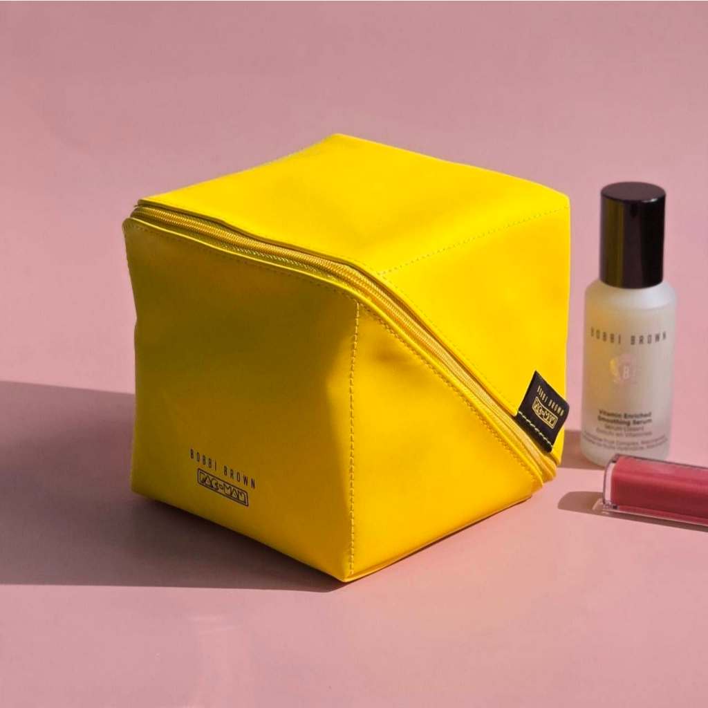 เหลือ 239 ฿ BOBBI BROWN Pac Man Cosmetics Bag | Shopee Thailand