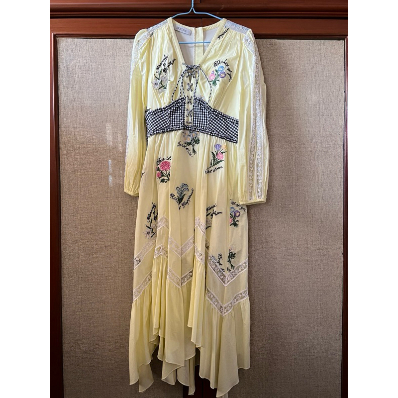 Sretsis Flowers Talk Lace Up Dress (ของแท้ 100%) | Shopee Thailand