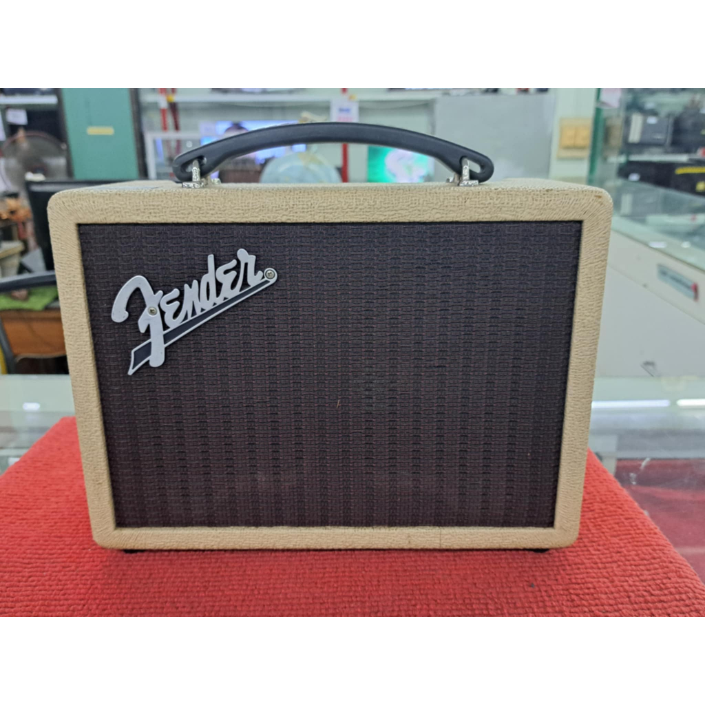 ลำโพงบลูทูธ ยี่ห้อ Fender INDIO สีครีม มีสายชาร์จ #199592 | Shopee Thailand