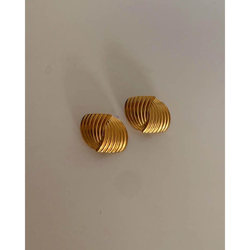 ต่างหูสเตนเลส HER OBJECTIVE_HER VIOLET EARRINGS | Shopee Thailand