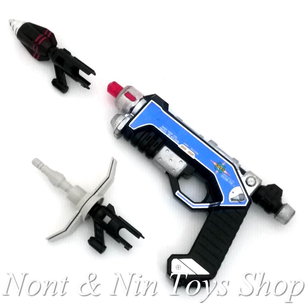 Ultraman Dyna DX GUTS Blaster .. อาวุธหลัก ประจำตัว ของ หน่วย Super ...