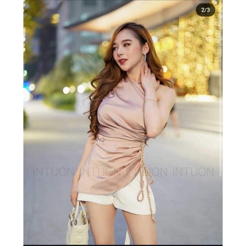 เสื้อไหล่เบี่ยง ป้าย Intuon | Shopee Thailand