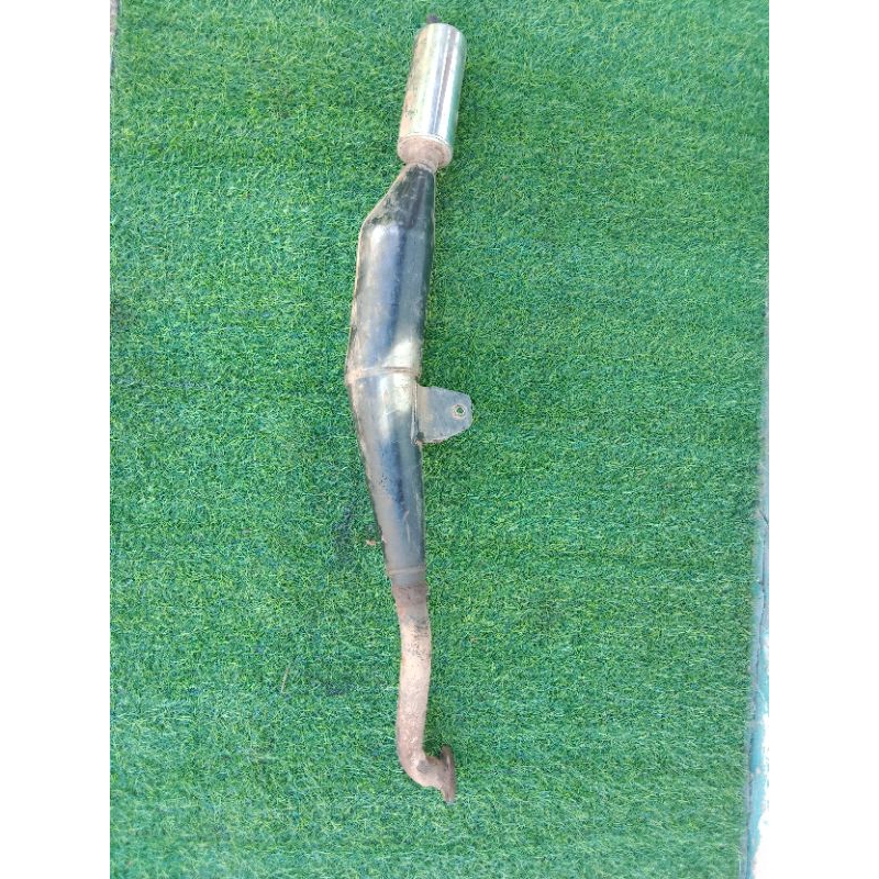 ท่อไอเสีย Yamaha Bell r (หน้าใหญ่) แท้ถอดรถมือสอง เหมาะสำหรับทำสีใหม่ ...