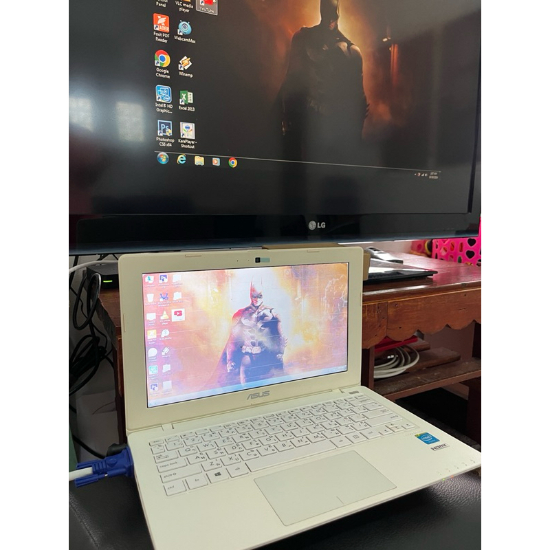 งานช่างจอเสีย ต่อจอนอกปกติ แถมสายชาร์จให้ Asus X200M แรม4gb #มีเก็บเงิน ...