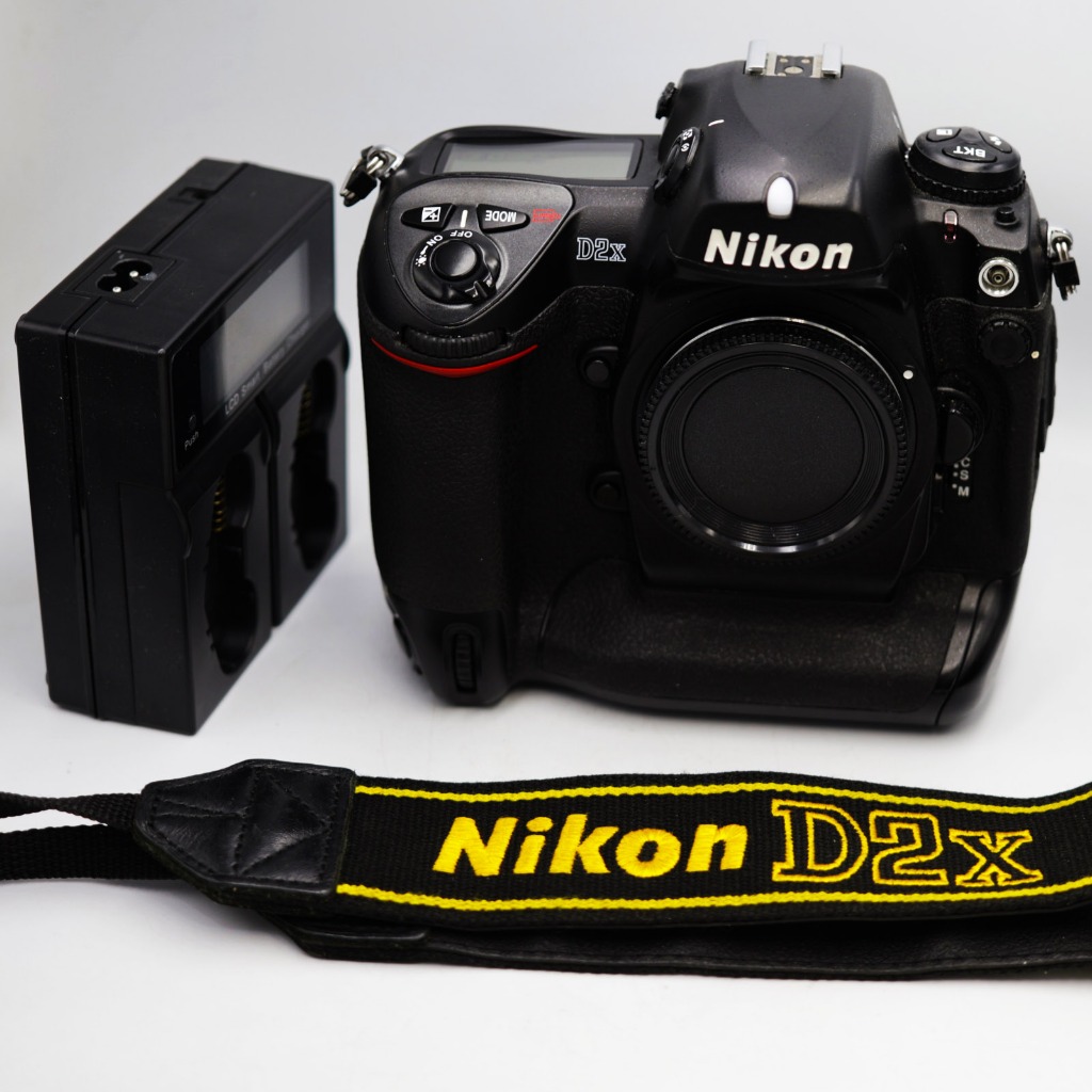 Nikon D2X Professional DSLR Body ตัวกล้อง, used | Shopee Thailand
