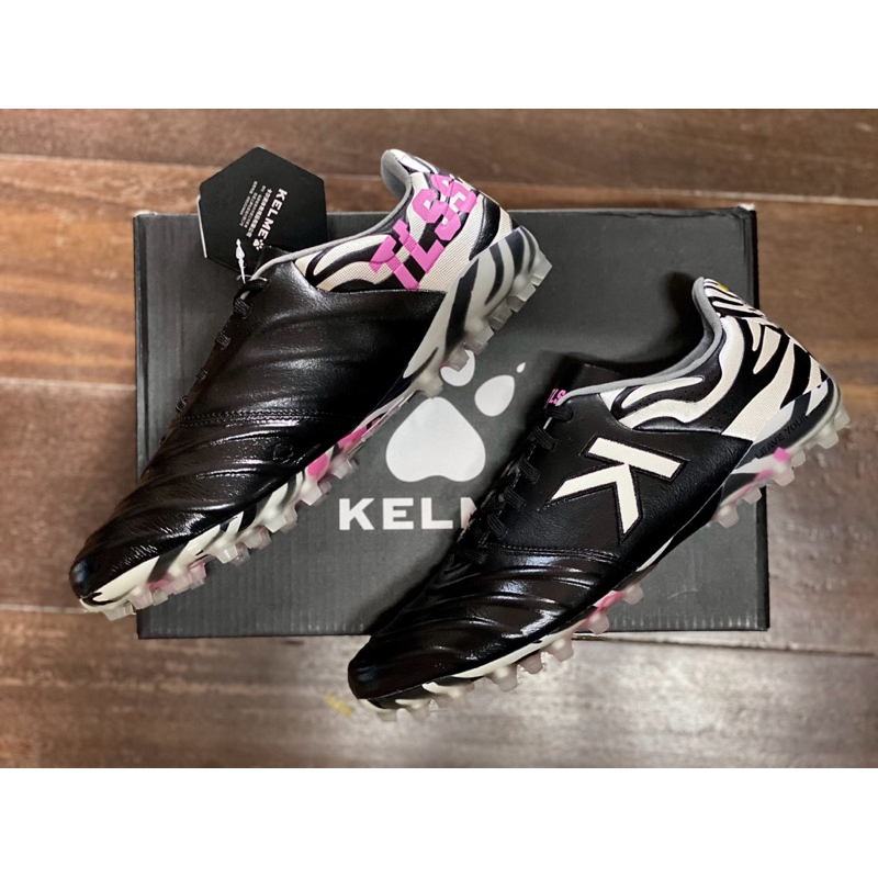 Kelme X Tlss MG สีดำ (มีไซส์ 255/260/265/270/275/) | Shopee Thailand