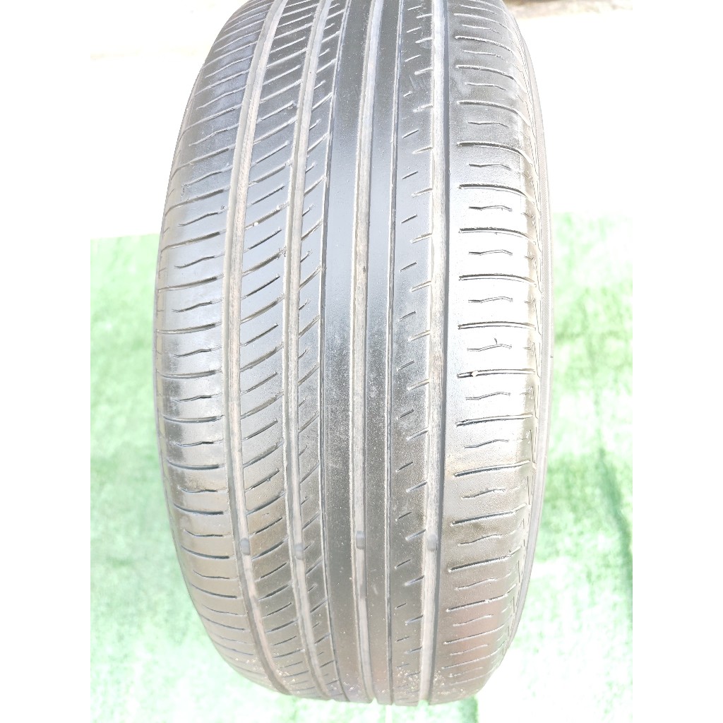 ยางเปอร์เซ็นต์ Yokohama Advan DB V552 ขนาด 225 60 R17 ยางปี 20 ปะ 1 จุด มี1 เส้นราคาเส้นละ 400 ...