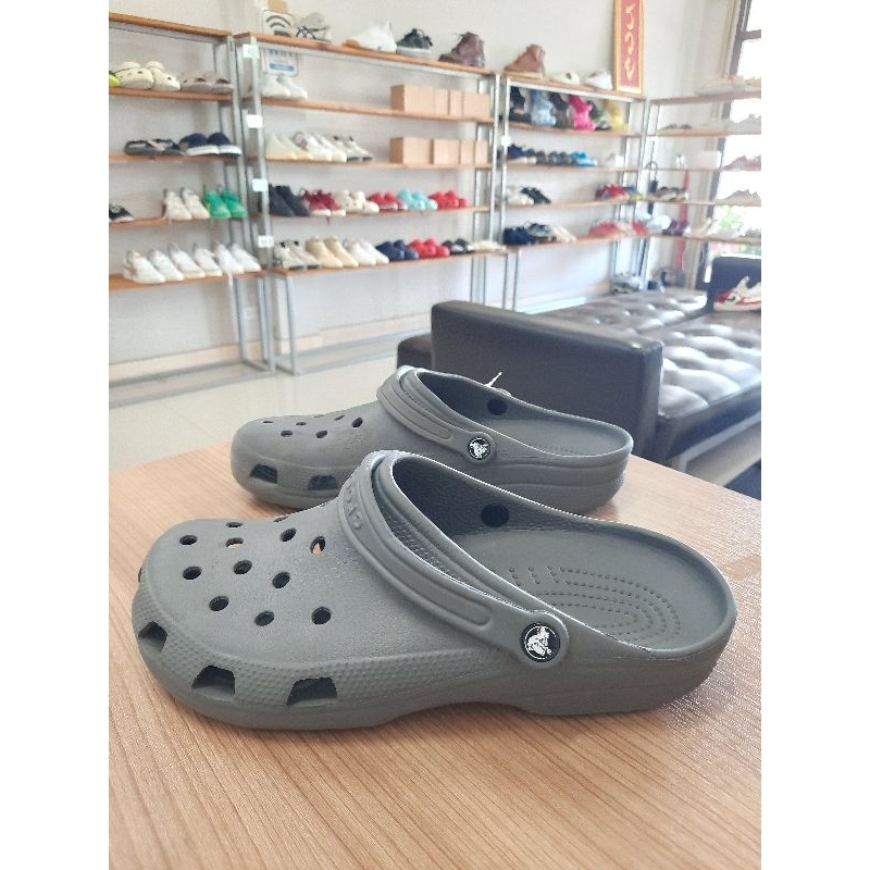 รองเท้าcrocsมือสองของแท้ size M11 44.5 วัดจริงยาว 27.5-28 cm | Shopee ...