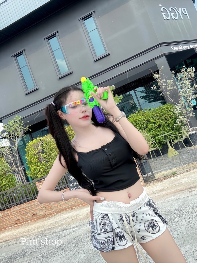 #Nicha Set2ชิ้น สายเดี่ยวกระดุมหน้า กางเกงเอวต่ำขาสั้น มีกระเป๋า ไหมอิตาลี ทรงปังไปเปียกกานจร้าา ...