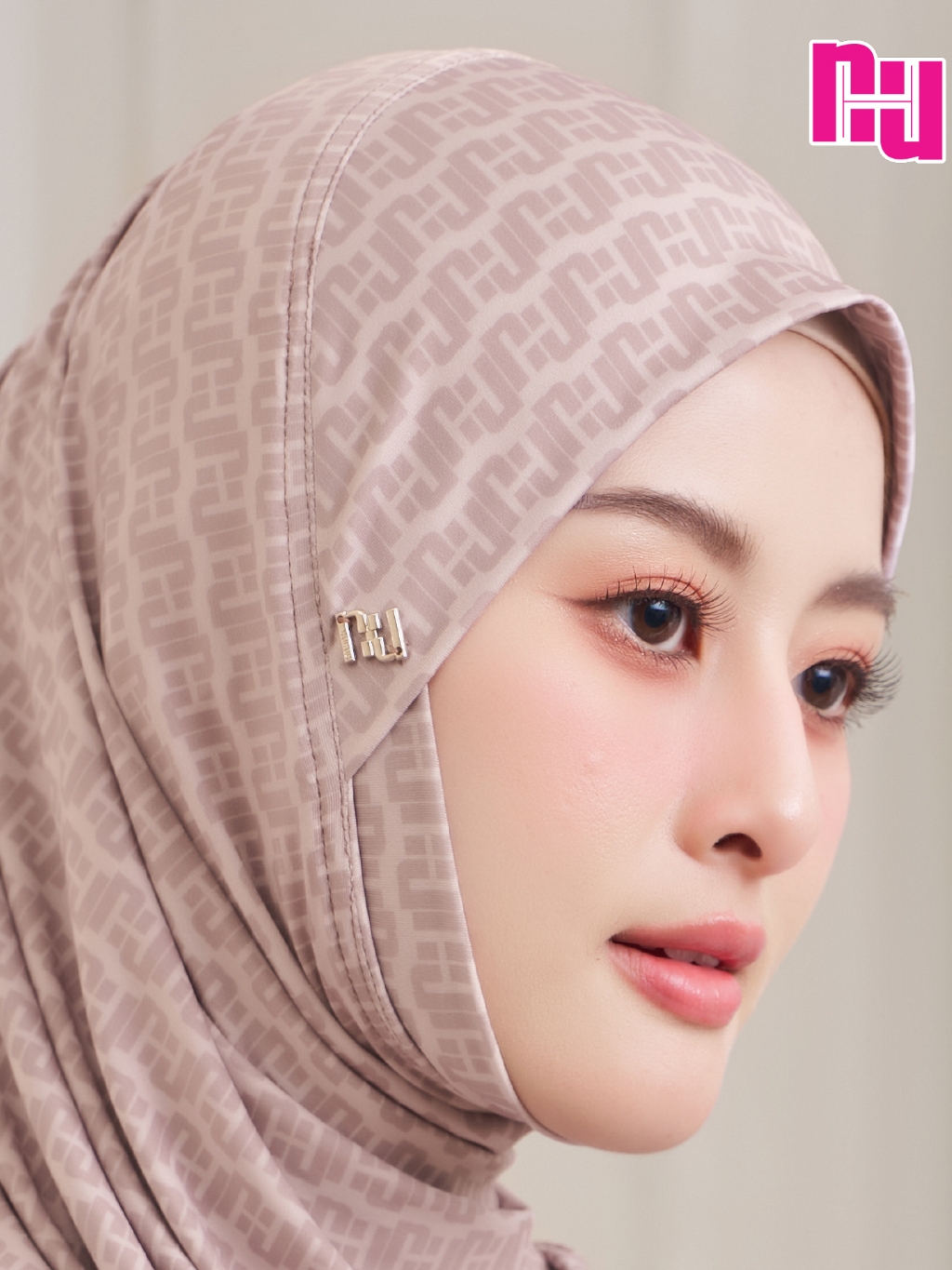 ผ้าคลุมสวมสำเร็จ NU MONOGRAM II – ทรงตาลากง (TLK) | Shopee Thailand