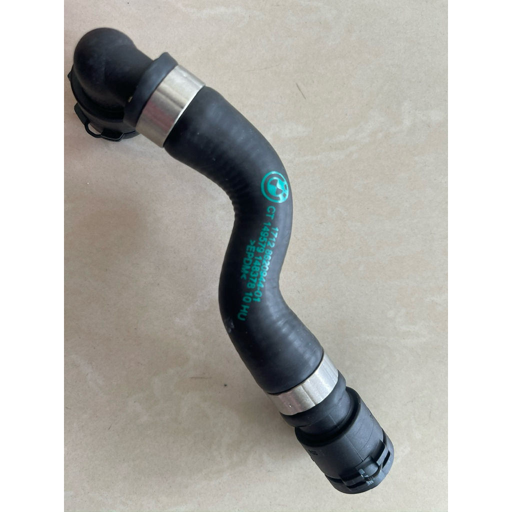 ท่อน้ำของแท้ ต่อถังพักหม้อน้ำกับท่อน้ำบน BMW F30 (17128620944) | Shopee ...