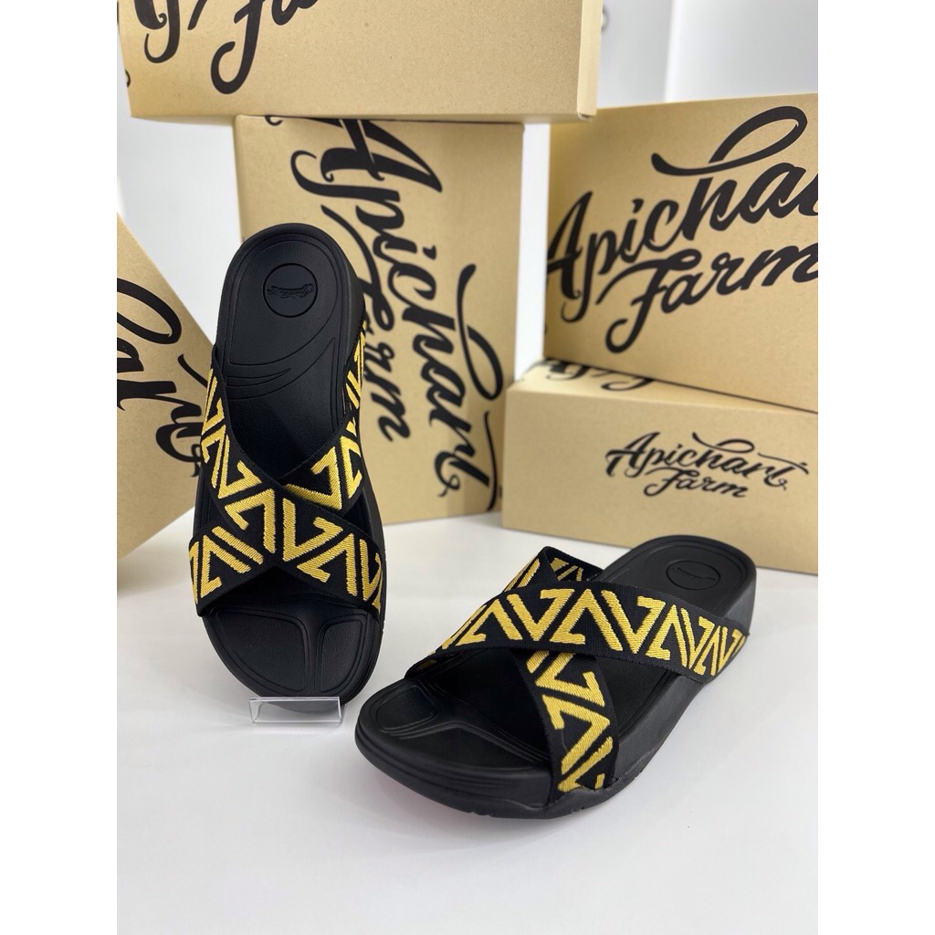 รองเท้าแตะสวม Apichart Farm สายผ้า ดำทอง | Shopee Thailand