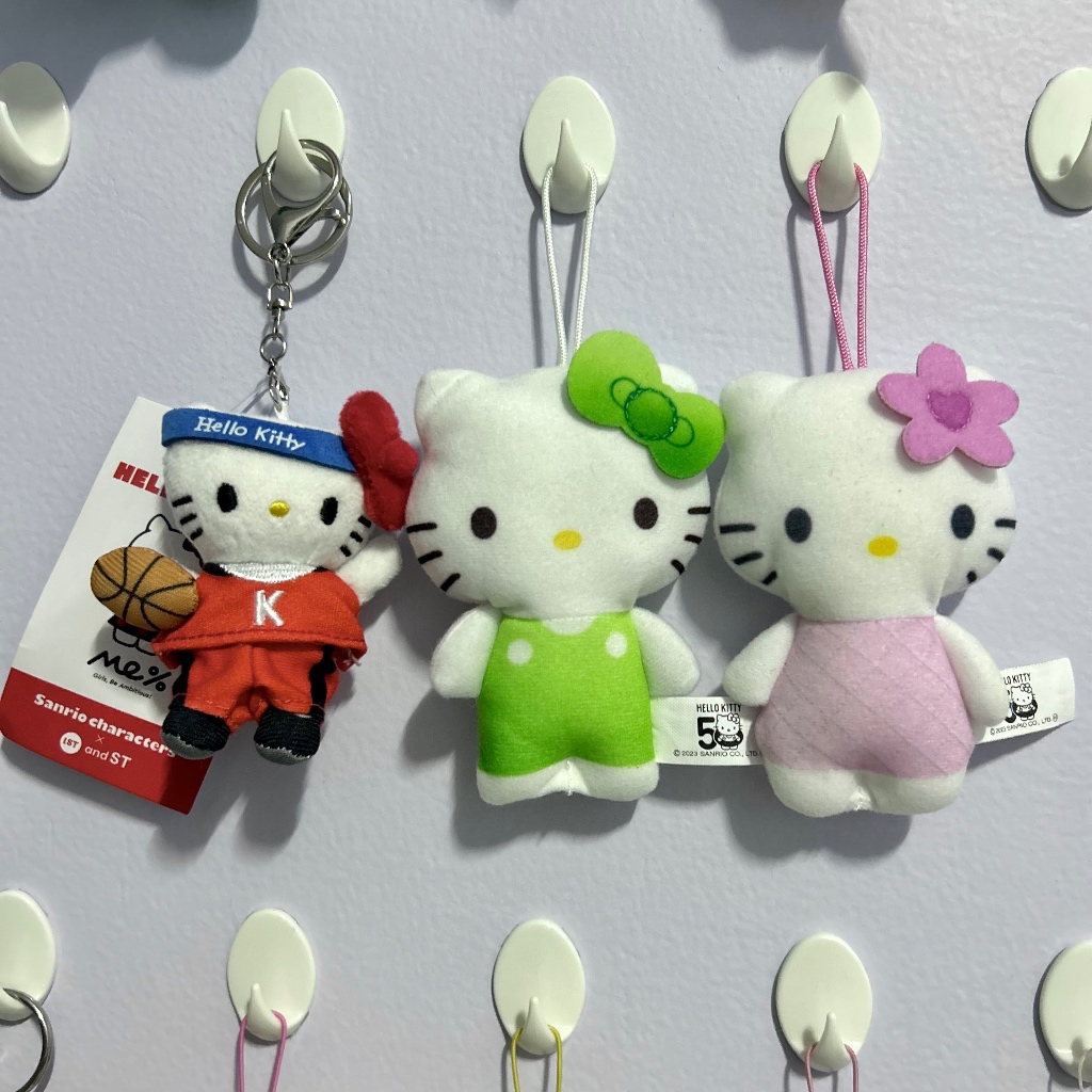 พวงกุญแจมือสองของแท้ Hello Kitty x ST และ Hello Kitty x Mc Donald's ...