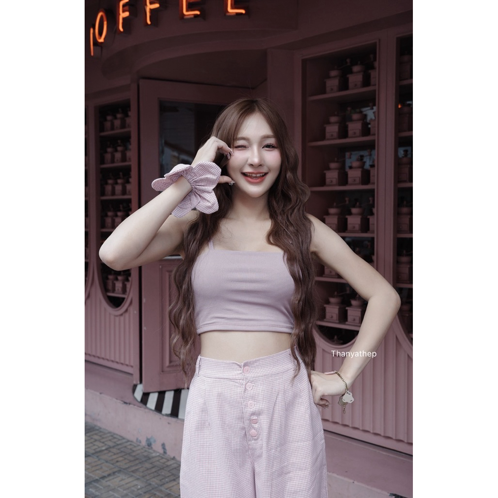 Phapassz - เซท3ชิ้น สาวแบ้ว ผ้าลายสก้อต กางเกงขายาว มาพร้อมเสื้อสายเดี่ยว แถมยางมัดผมดอกไม้ปัง ...