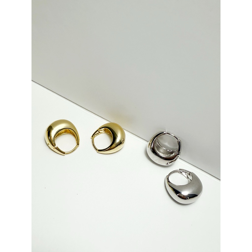 Claire&Kos - Moonlet Hoop earrings ห่วงเรียบ | Shopee Thailand