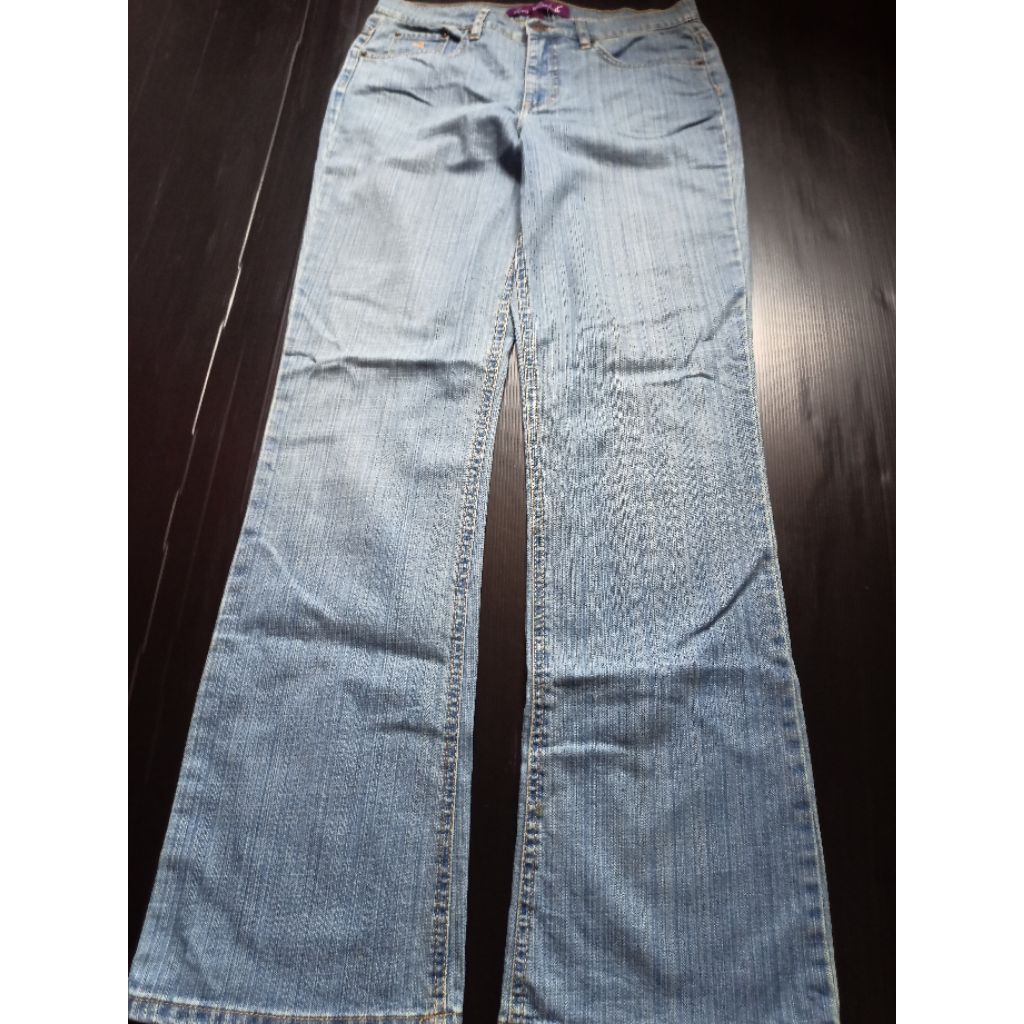 H661 ยีนส์มือสอง เอวสูง ขาม้า ไม่ยืด รายละเอียดใต้รูป | Shopee Thailand