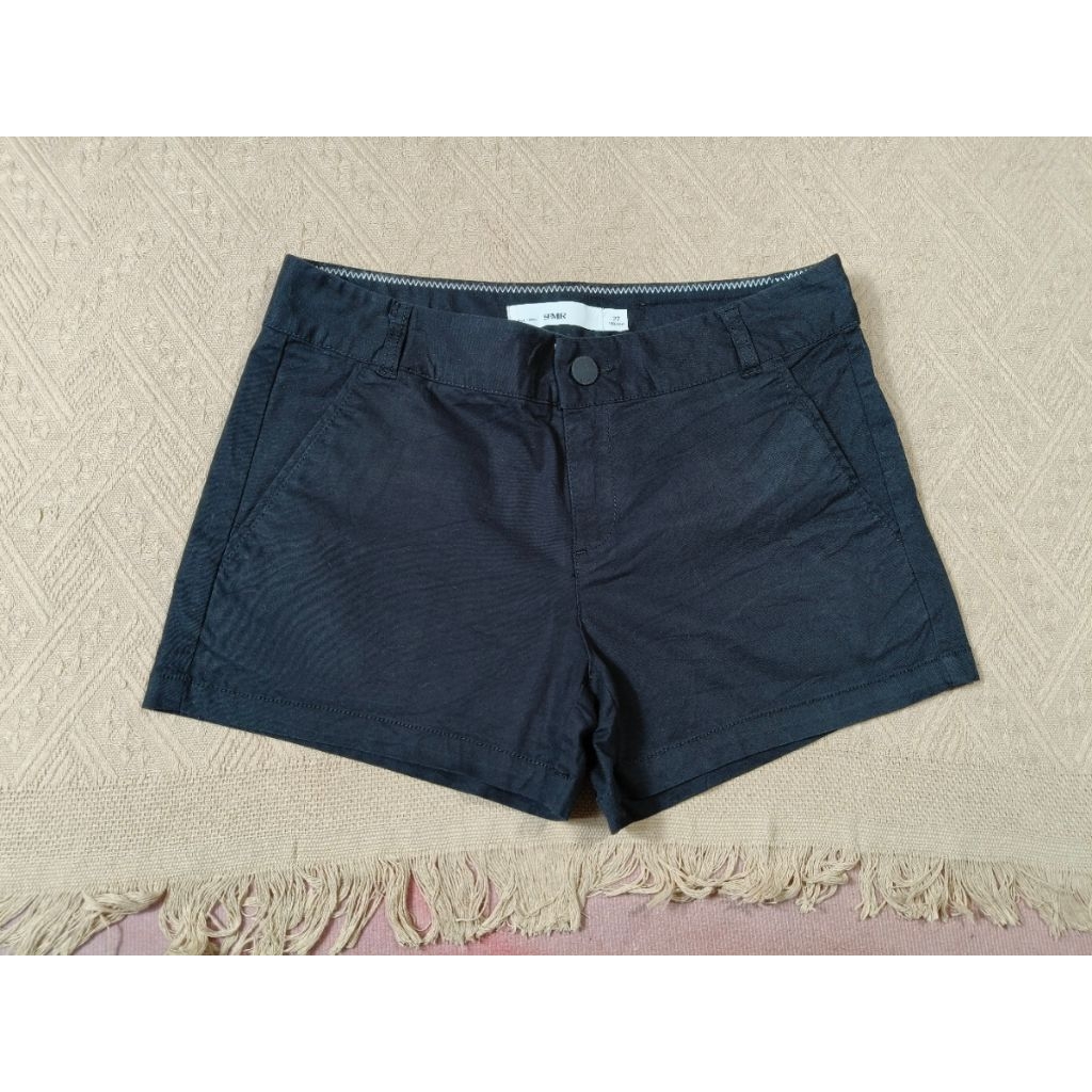 แบรนด์ SEMIR size m กางเกงขาสั้นผ้าคอตตอนสีดำสภาพใหม่ เอว 27-28 สะโพก ...
