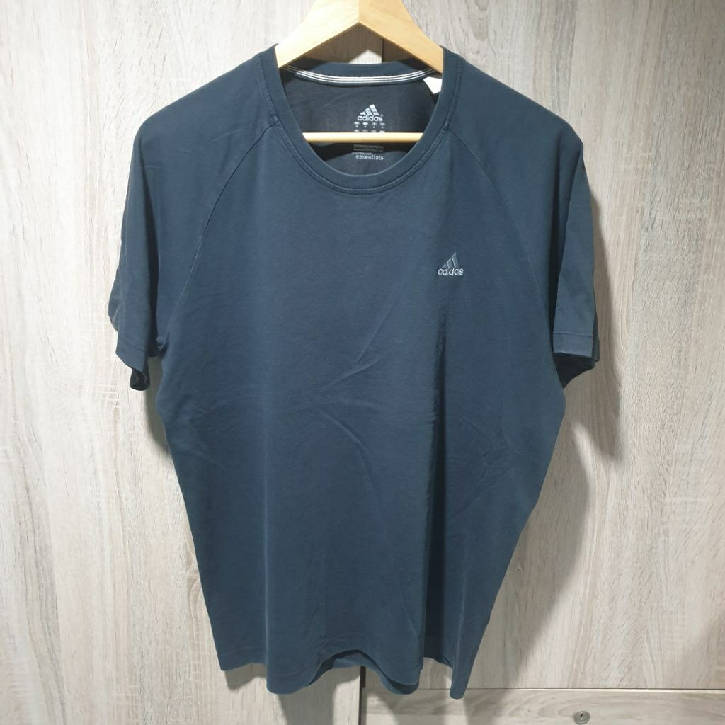 เสื้อยืดADIDAS รุ่นclimalite สีดำ ของแท้มือสอง | Shopee Thailand