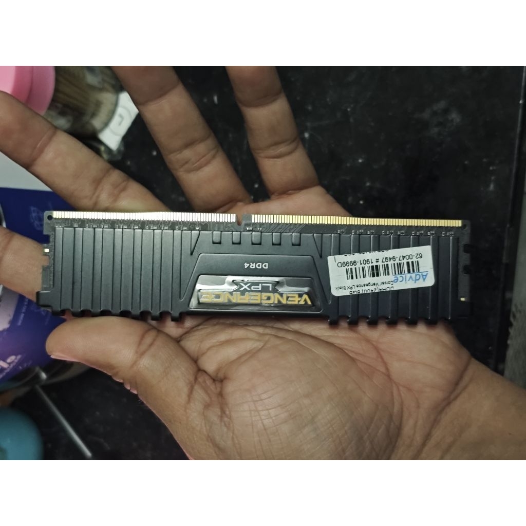 RAM CORSAIR DDR4 8G*1 BUS 2400 ไม่มีกล่อง ประกัน LT | Shopee Thailand