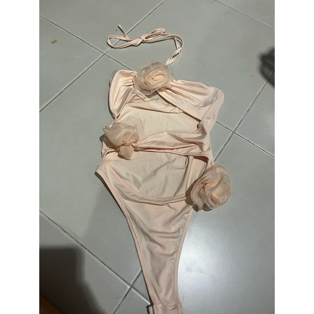 เสื้อมือสองแบรนด์ Atipa ซื้อมาใส่ไม่เกิน2รอบ ต่อตัว | Shopee Thailand