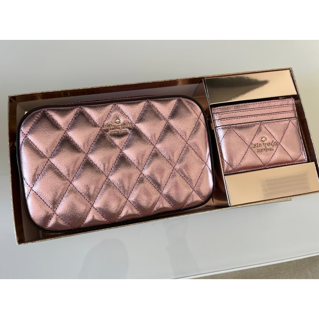 ชุดของขวัญ Kate Spade Glimmer Boxed Quilted Metallic Boxed Crossbody ...