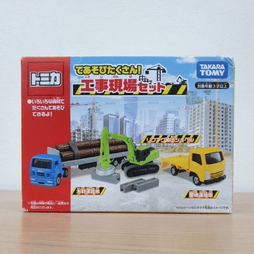 Tomica Construction Site Set รถบรรทุก รถก่อสร้าง เครนแม่เหล็ก Takara ...