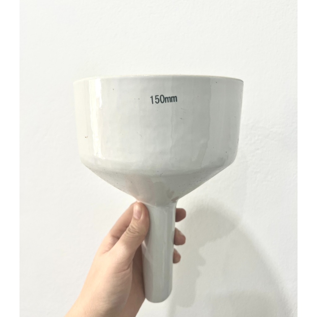 Buchner Funnel 150mm for paper 125mm (กรวยกรองบุชเนอร์) | Shopee Thailand