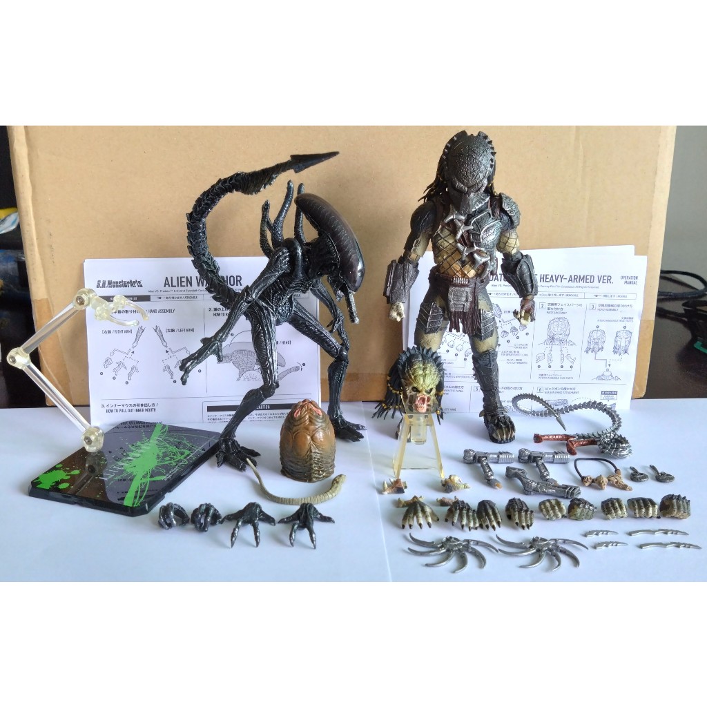 มือ2 AVP Alien Warrior + Wolf Predator Heavy Weapon Version 2-Figure ...