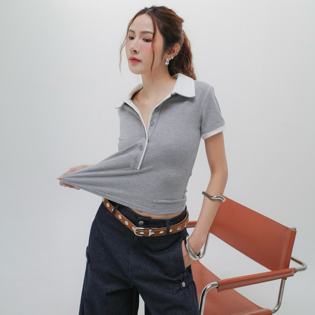 AMUSE BKK - Mochi Polo เสื้อโปโลแขนสั้นทรงสลิมฟิต ดีไซน์คอปกสีขาว กิม ...