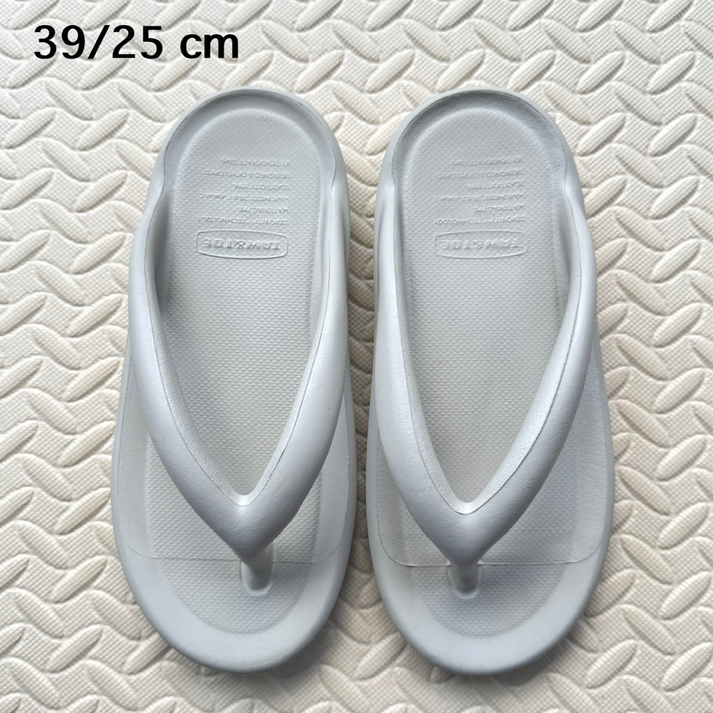 รองเท้ามือสอง taw&t0e สีงาช้าง รองเท้าแตะสุขภาพ (BE438) | Shopee Thailand
