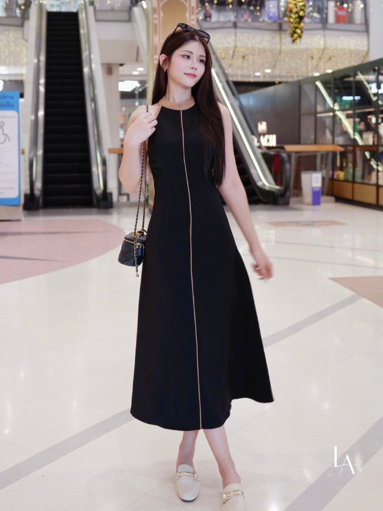 [LALAPIS ] แม็กซี่เดรส ฮาโล แบล็ค มินิมอล (LA364) | Shopee Thailand