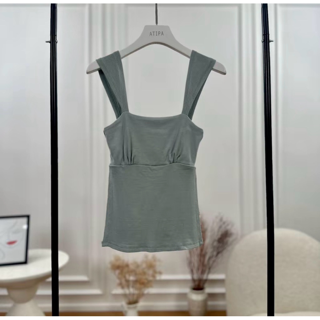 Atipa Grainny Tank เสื้อกล้ามผ้าร่อง มีสีเขียว รูปตอนใส่ดูรูปที่2 ...