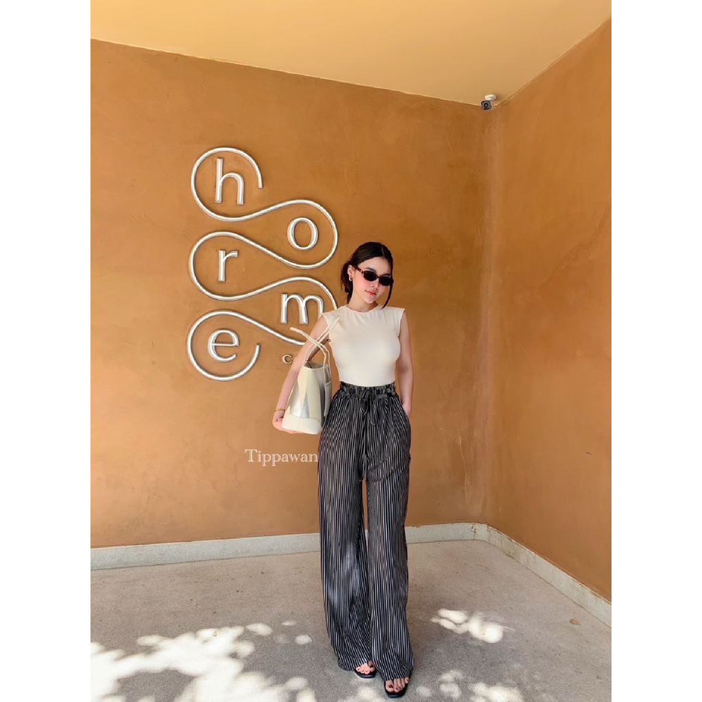 Phapassz - Set ใหม่ค้า เสื้อทรงคอปาดกุ้นคอ พร้อมกางเกงขายาว เนื้อผ้าใส่สบาย วัยรุ่นเทสดี ...