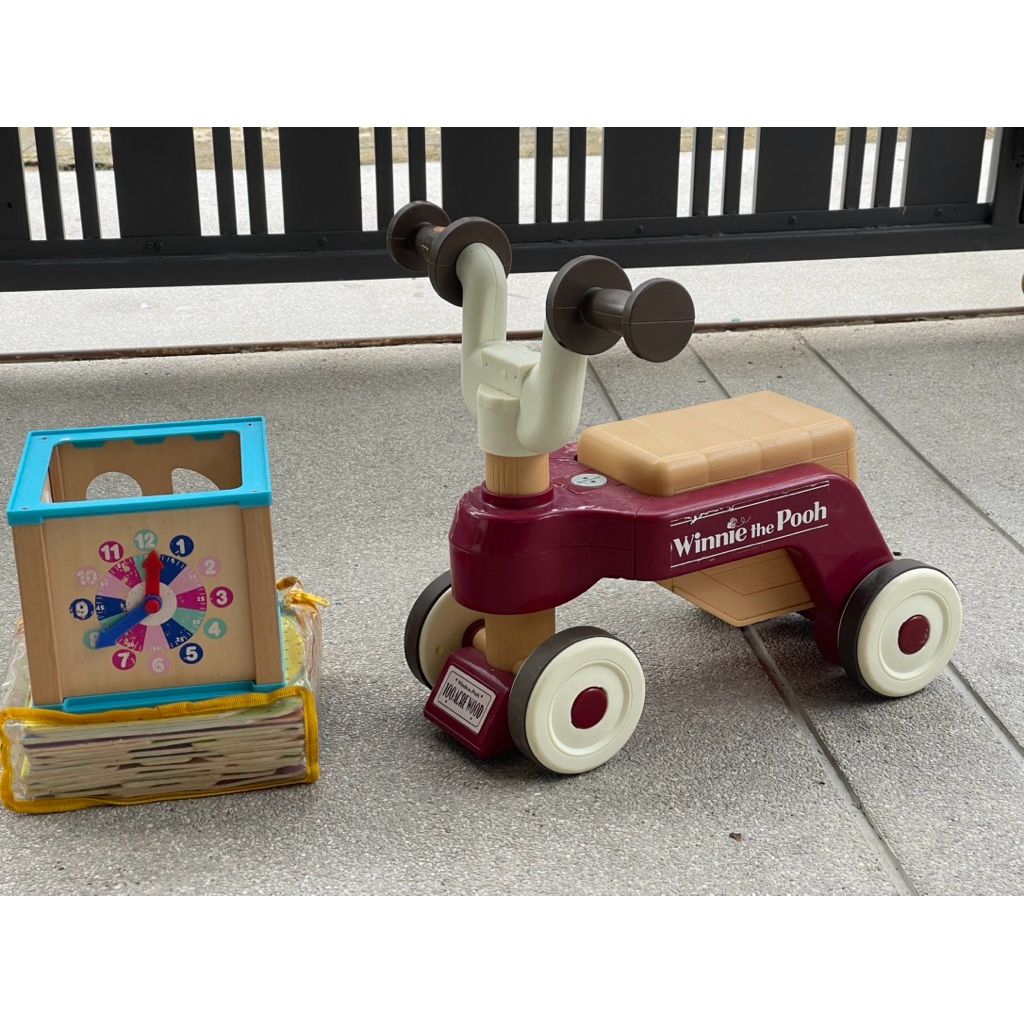 ส่งต่อ Winnie the Pooh Walker & Rider ขาไถทรงป๊อปวินเทจ Radio Flyer ...