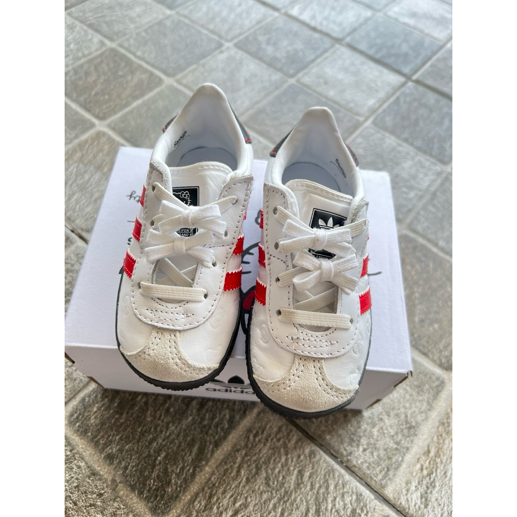 Addidas kids x ktty 13 cm. ใส่ 1 ครั้ง | Shopee Thailand