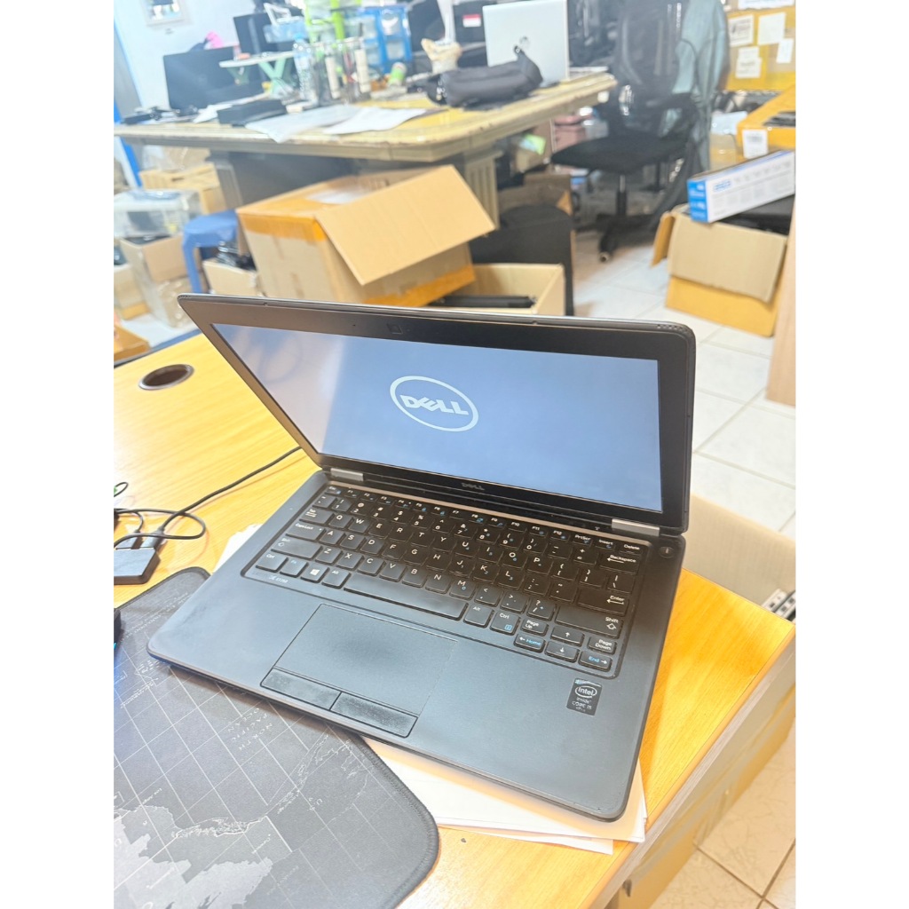 DELL Latitude E7250 i5/8GB/128GB/12.5” I/HDMI/WIN10/OFFICE 19 (3 PCS IN ...