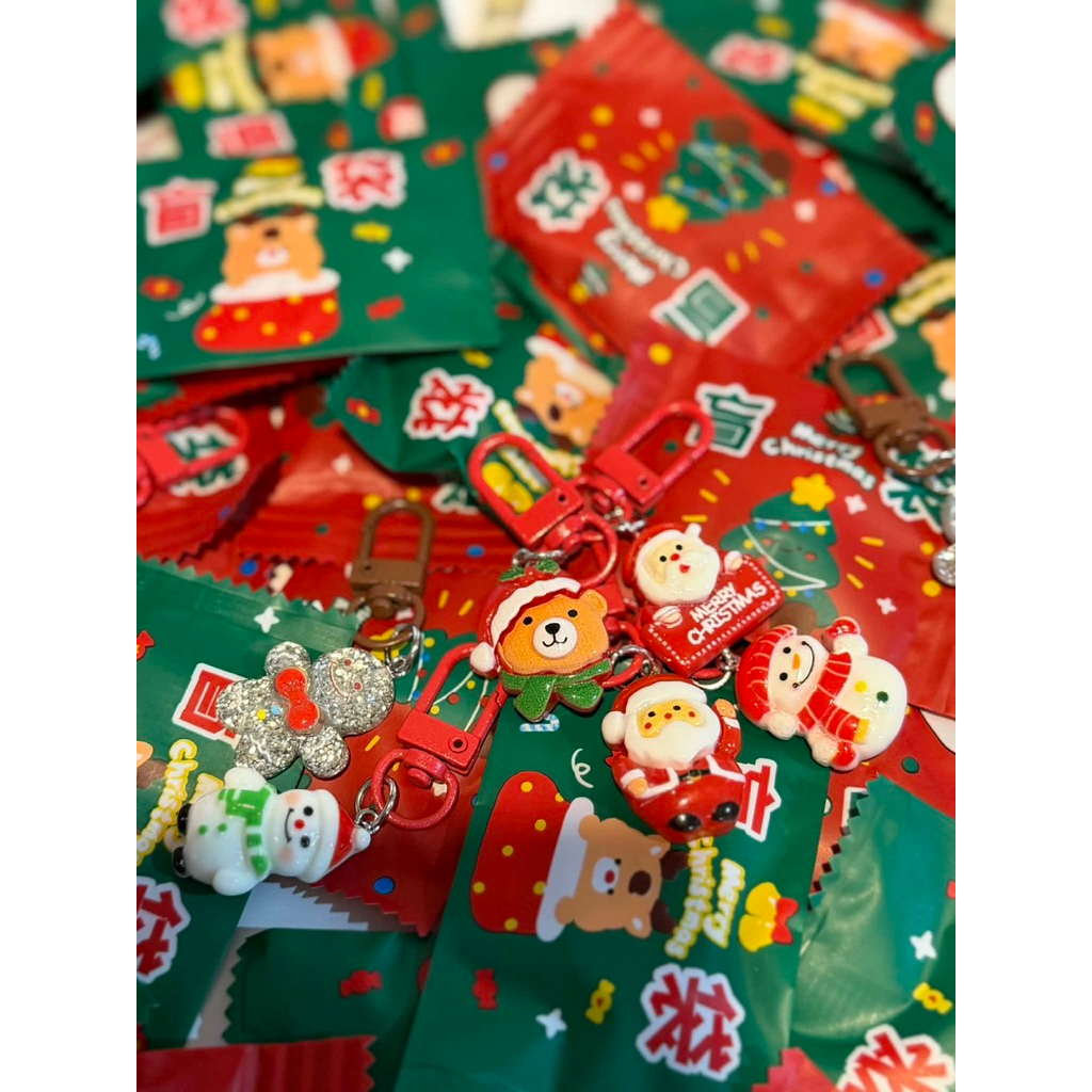 Merry Christmas Storage Bags กระเป๋า/ถุงของขวัญลายซานต้าและกวางเรน ...